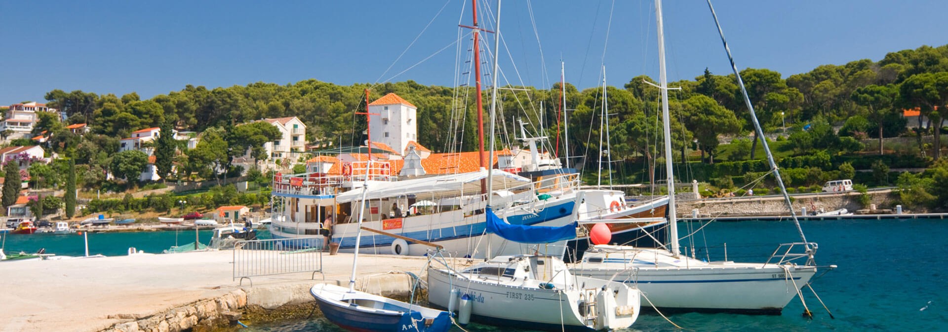 Holiday Villas in Maslinica to Rent 2026/2027 | Croatian Villa Holidays